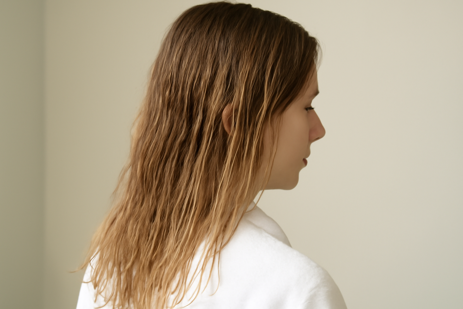 Why is my hair stringy: Causes and solutions for healthier locks